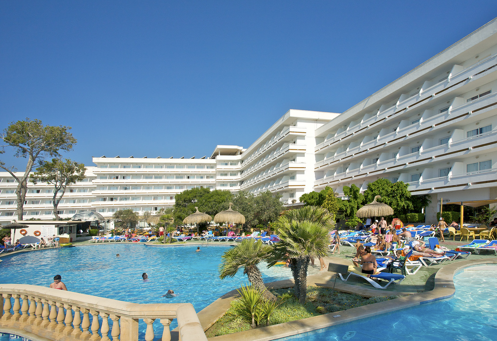 Tipo de Hoteles: Resorts | Mobiliario para hoteles Pauferro